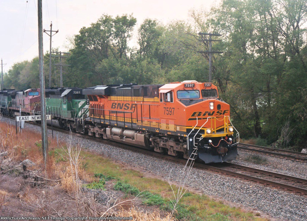 BNSF 7597